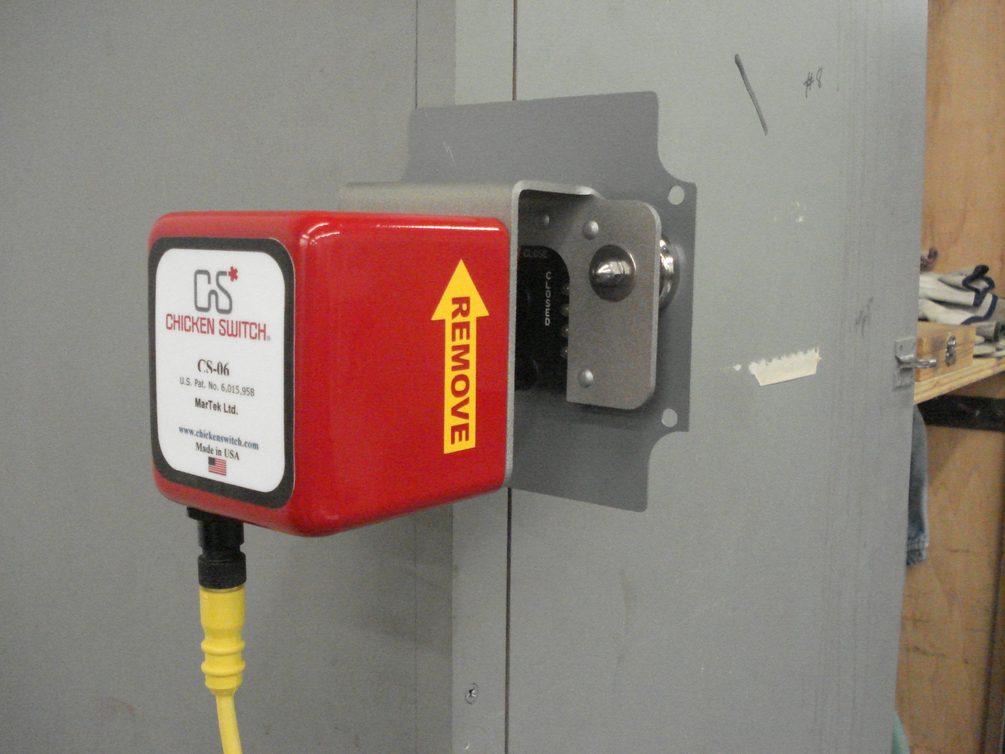 Remote Switch Actuator - Chicken Switch Remote Switch Kit RSK-CS06 ...